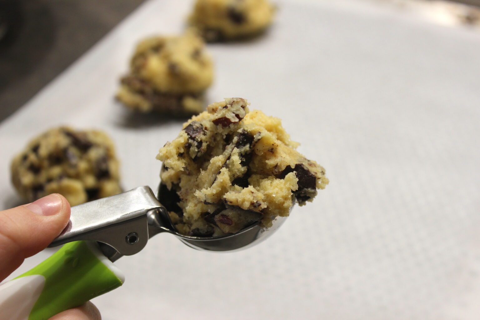 Cookies au chocolat, noix et pécan et vanille – Eva Cuisine
